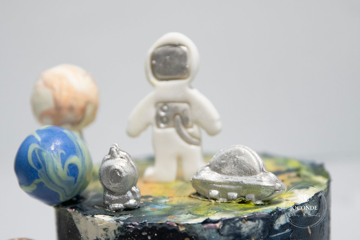 Rocket Ship in Space Cake (Solar System Cake) – Joconde Cakes & Sweets
